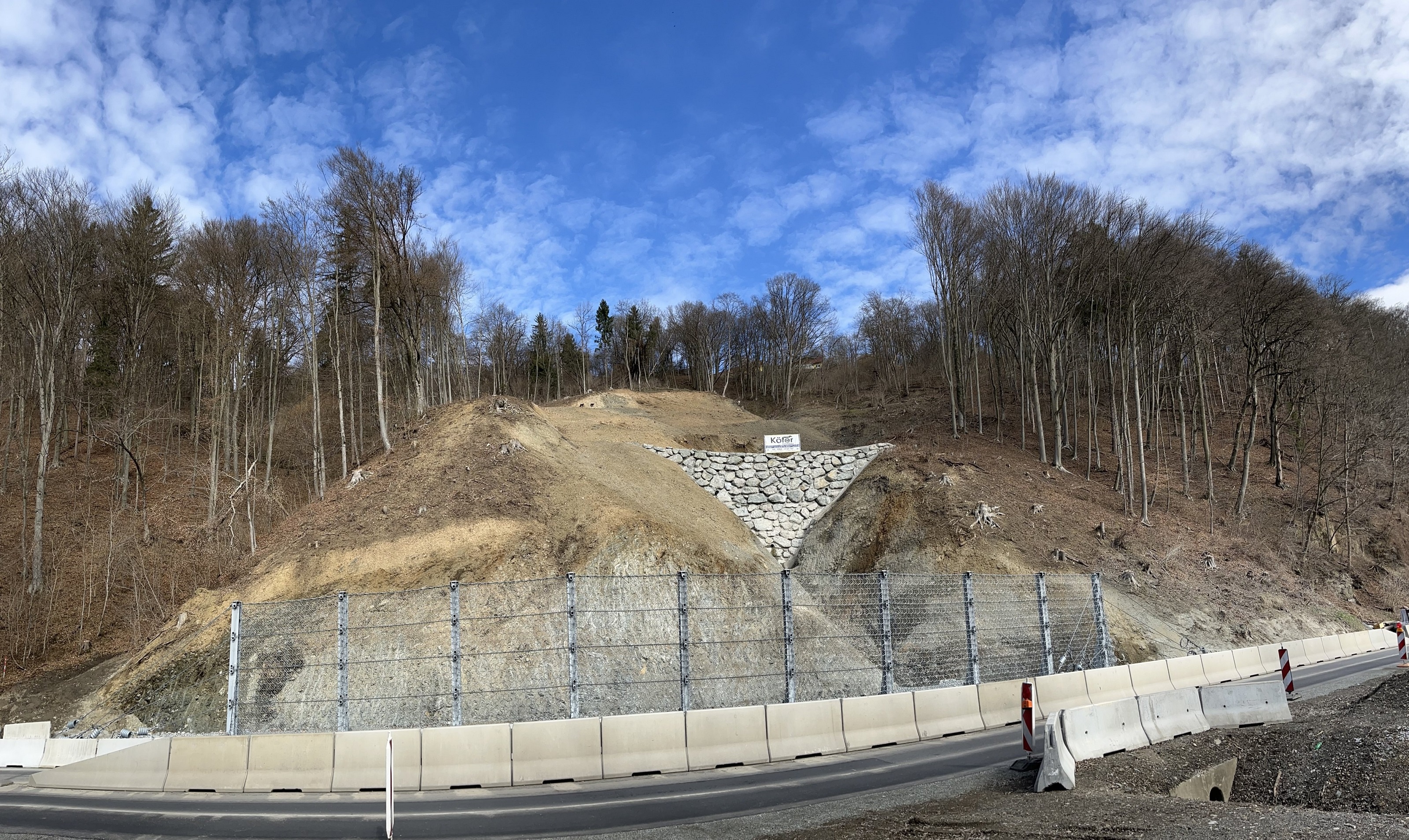 B 74: Rutschung ist saniert, freie Fahrt in Fresing - Verkehrs-Server ...